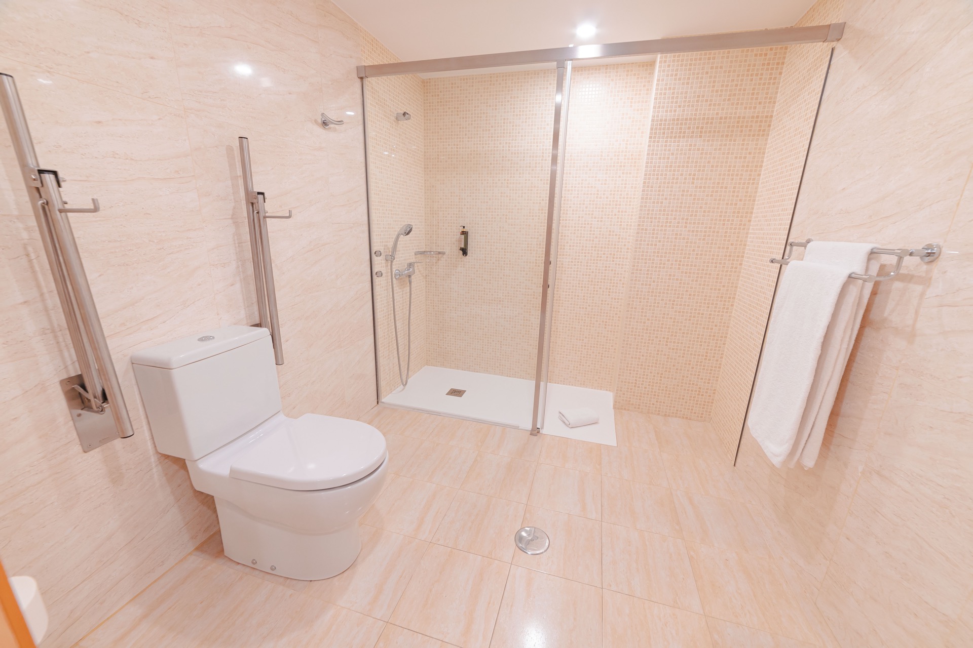 The hotel :: Hotel Monte Rozas